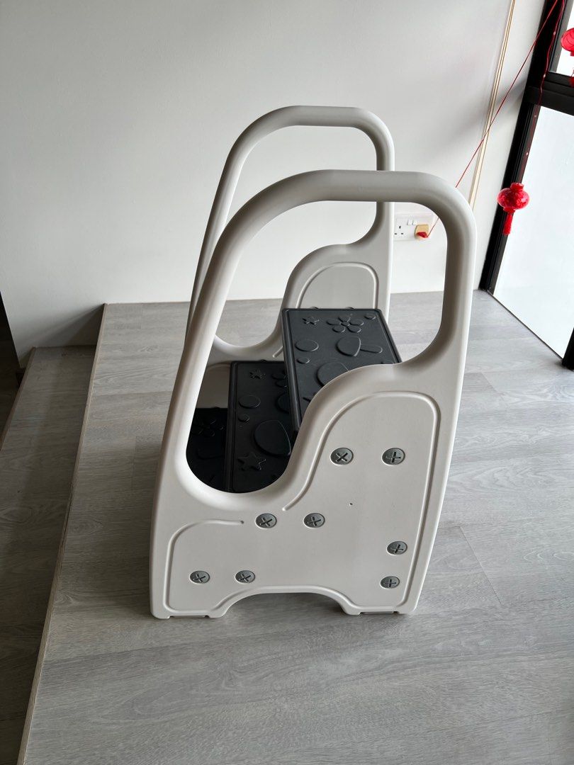 Kids stepper for washbasin, Babies & Kids, Baby Nursery & Kids ...
