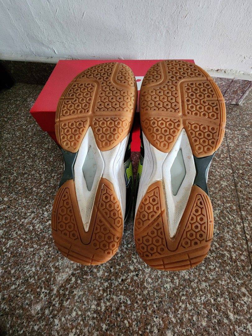 Kronos indoor shoe, Men's Fashion, Footwear, Sneakers on Carousell