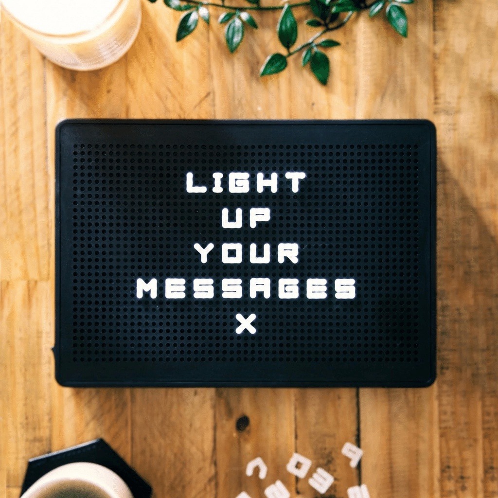 LED Letters Message Board & Coloured Pegs (A5/ A4 Sizes) KNT1500 ...