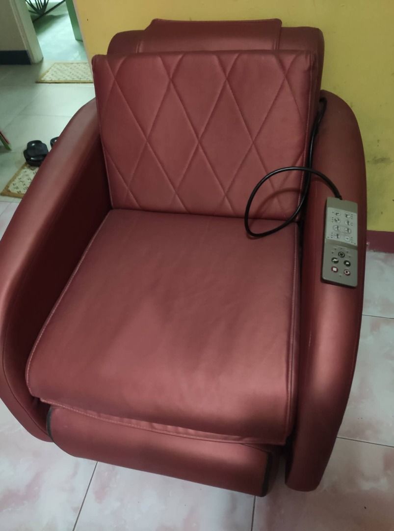 Massage Chair for Sale! RUSH!!! OSIM* OS-825 UANGEL, Health & Nutrition ...