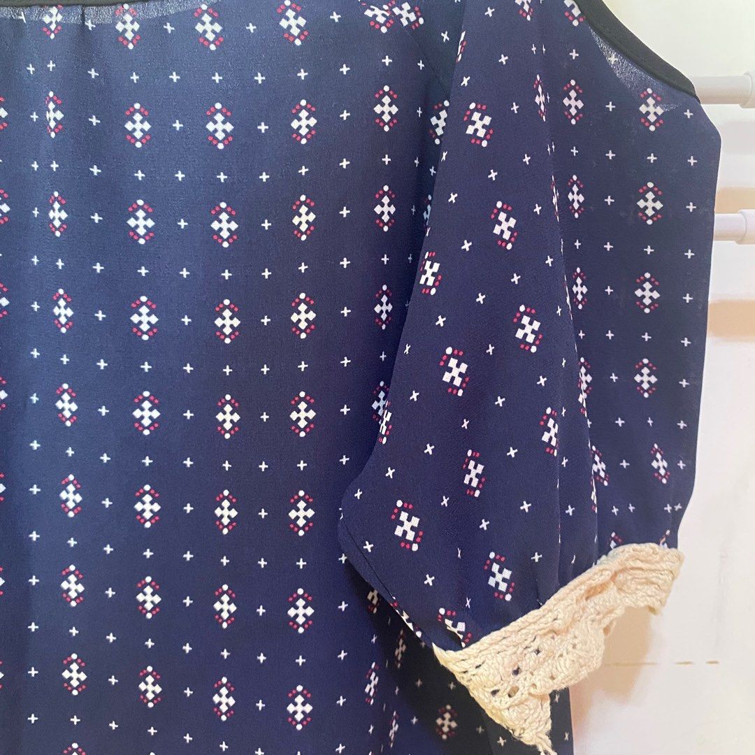 Navy Blue Off shoulder top, Women's Fashion, Tops, Blouses on Carousell