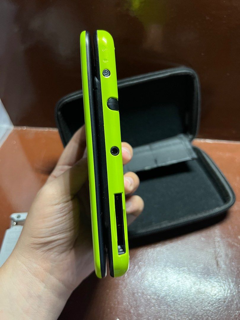 New Nintendo 3DS LL Special Lime Green Edition (CFW w/ 32GB MMC, Full ...