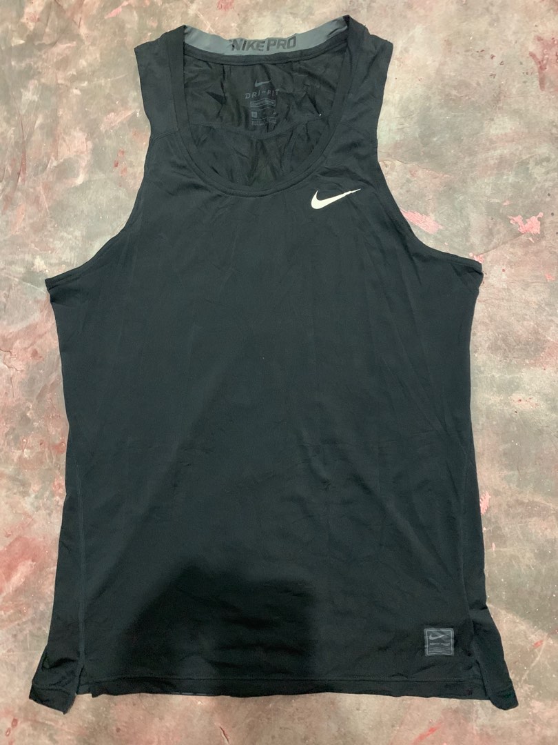 Nike pro sando, Men's Fashion, Activewear on Carousell
