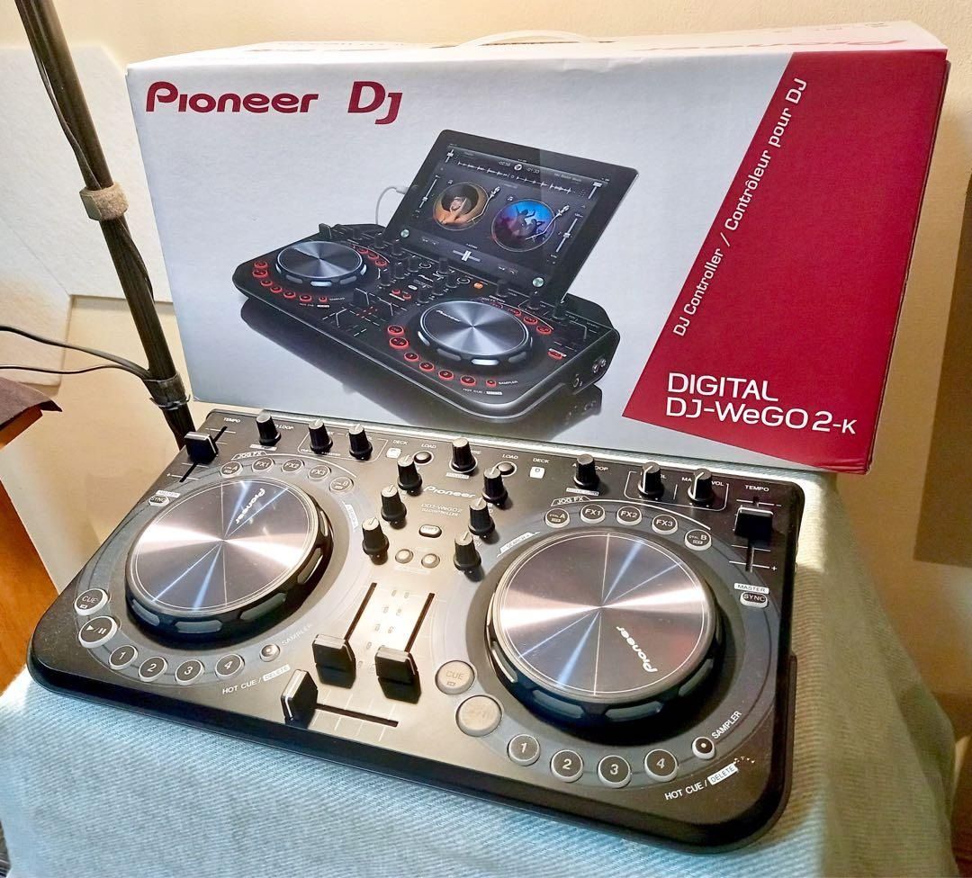 Pioneer DDJ WeGo 2 (Mint!) Digital Audio DJ Controller, Hobbies & Toys, Music & Media, Musical ...