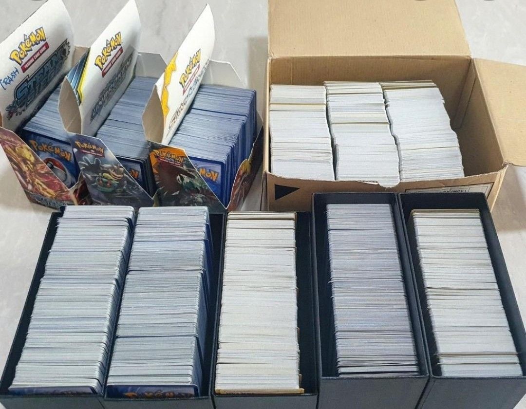 Pokemon bulk, Hobbies & Toys, Toys & Games on Carousell