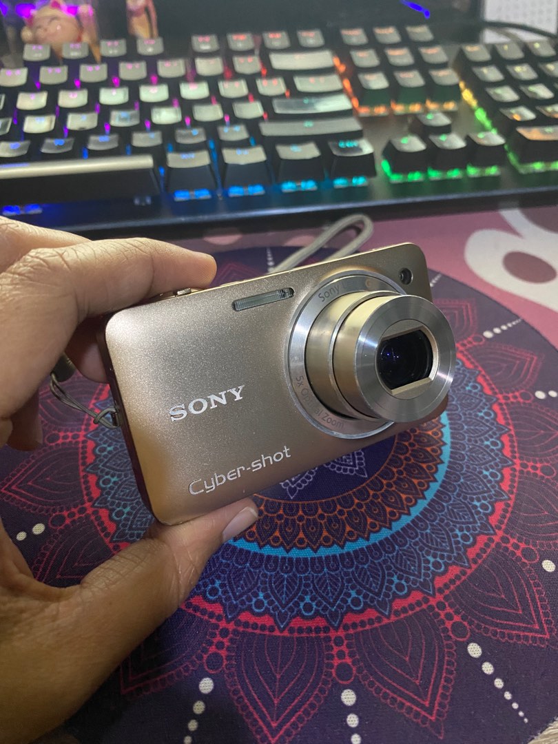 SONY CYBERSHOT EXMOR R, Photography, Cameras on Carousell