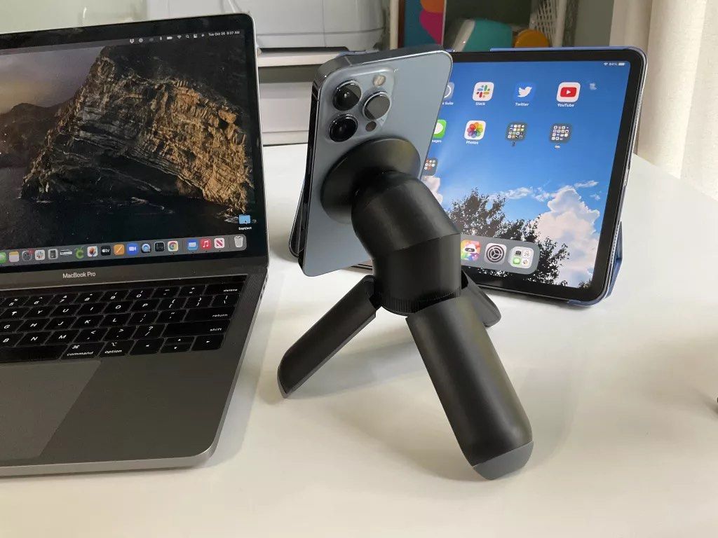 STM Goods MagPod - 3-in-1 MagSafe iPhone Stand, Tripod, and Selfie ...
