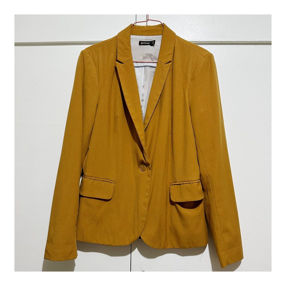 Stradivarius Mustard Blazer, Women's Fashion, Coats, Jackets and ...