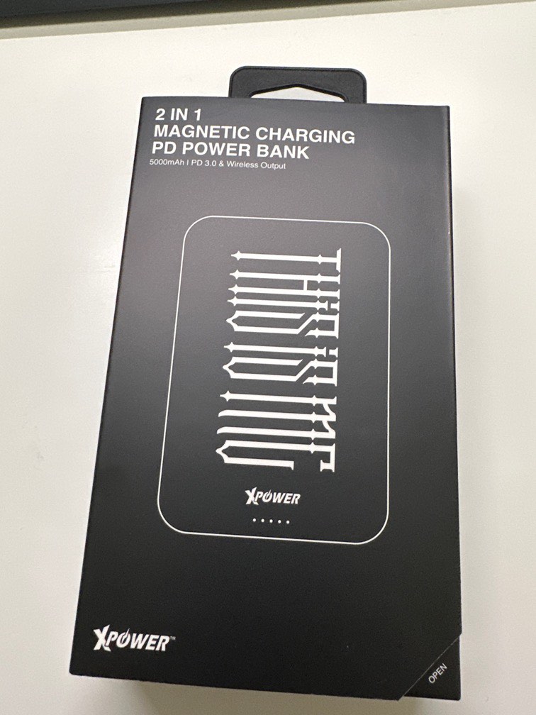 This is mc power bank, 興趣及遊戲, 收藏品及紀念品, 明星周邊 - Carousell