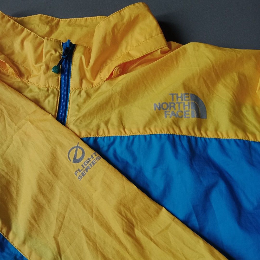 TNF Flight Series Two Tone Windbreaker, Men's Fashion, Coats, Jackets ...