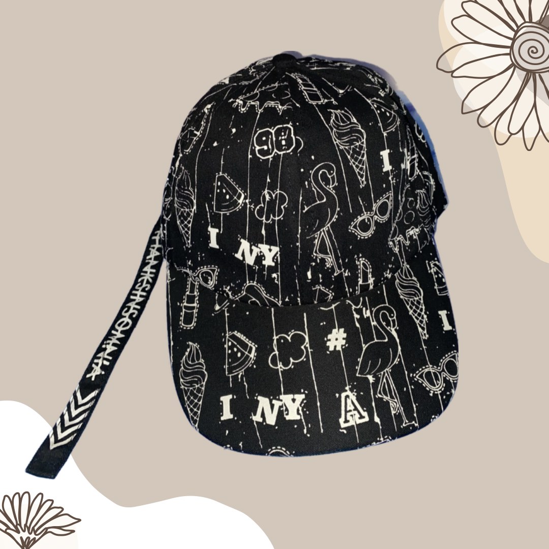 Topi, Fesyen Wanita, Aksesoris di Carousell