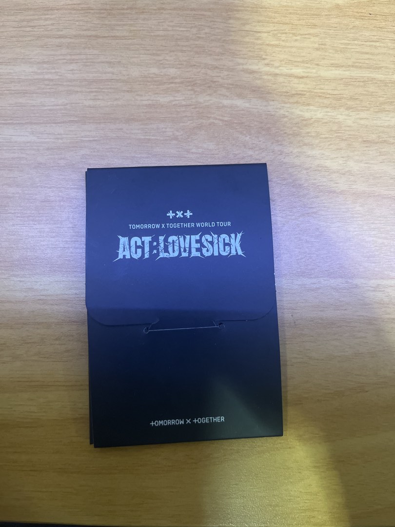 txt act : lovesick tour trading pc, Hobbies & Toys, Memorabilia ...