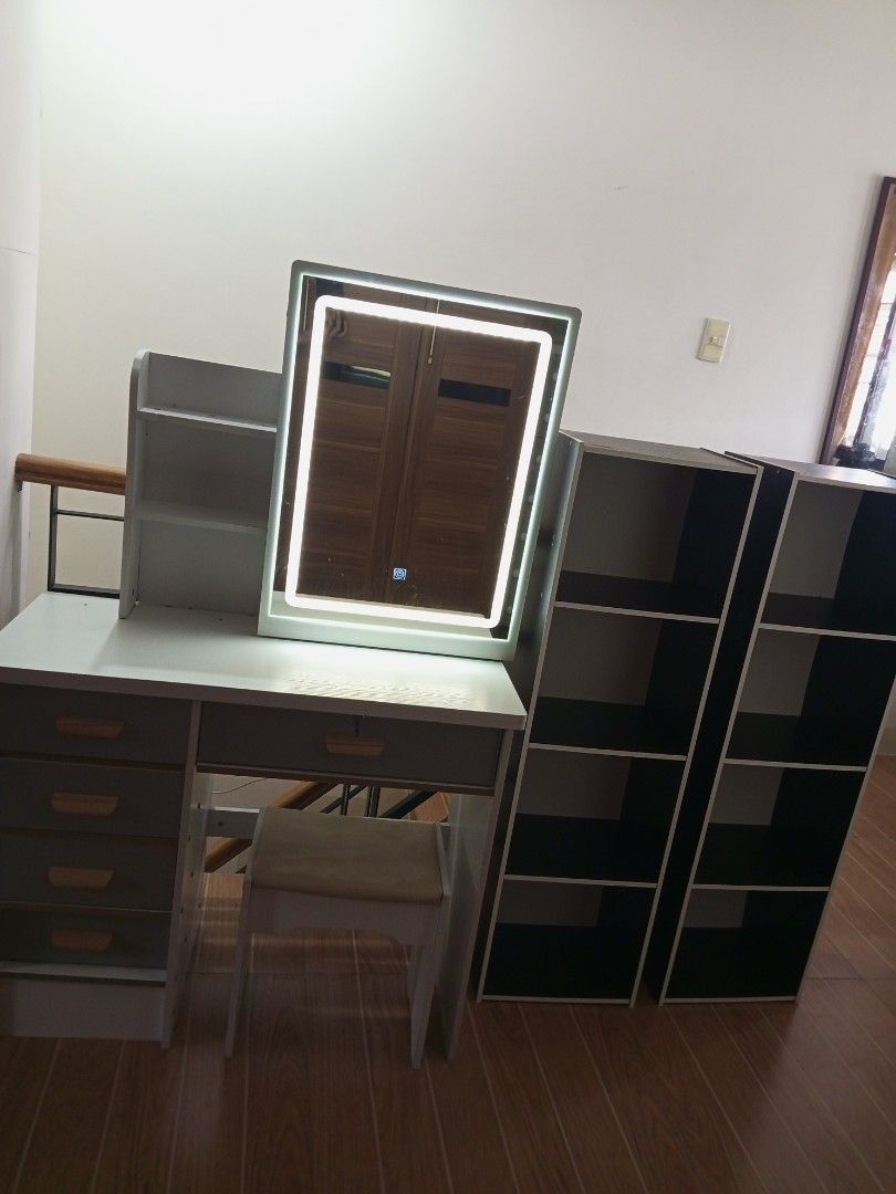 Vanity Mirror & 4 Layers Drawer, Furniture & Home Living, Furniture ...