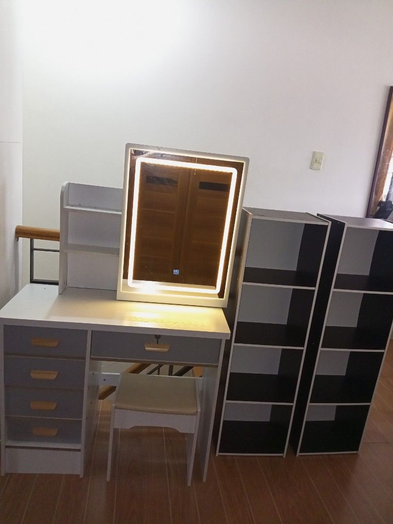 Vanity Mirror & 4 Layers Drawer, Furniture & Home Living, Furniture ...