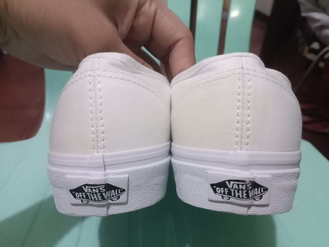 Vans triple white, Men's Fashion, Footwear, Sneakers on Carousell