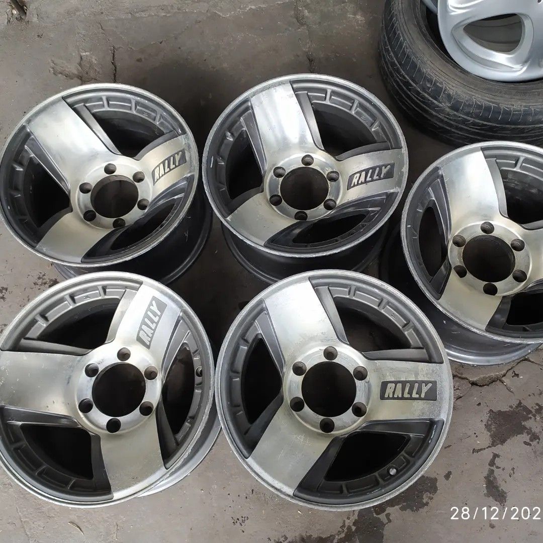 Velg Mobil offroad rally Ring 15 pcd 6x139.7 lobang 6 lebar 8,5 inch ...