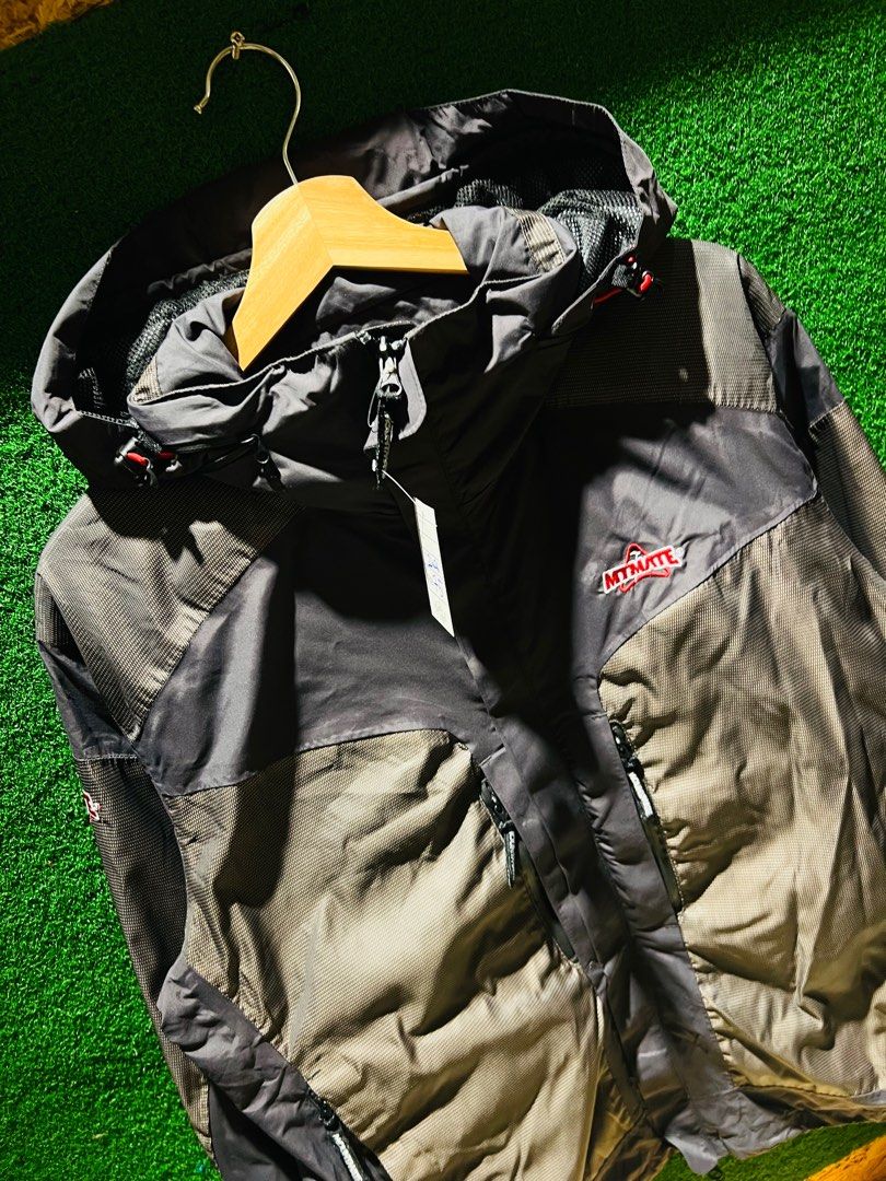Waterproof half jacket, Men's Fashion, Activewear on Carousell