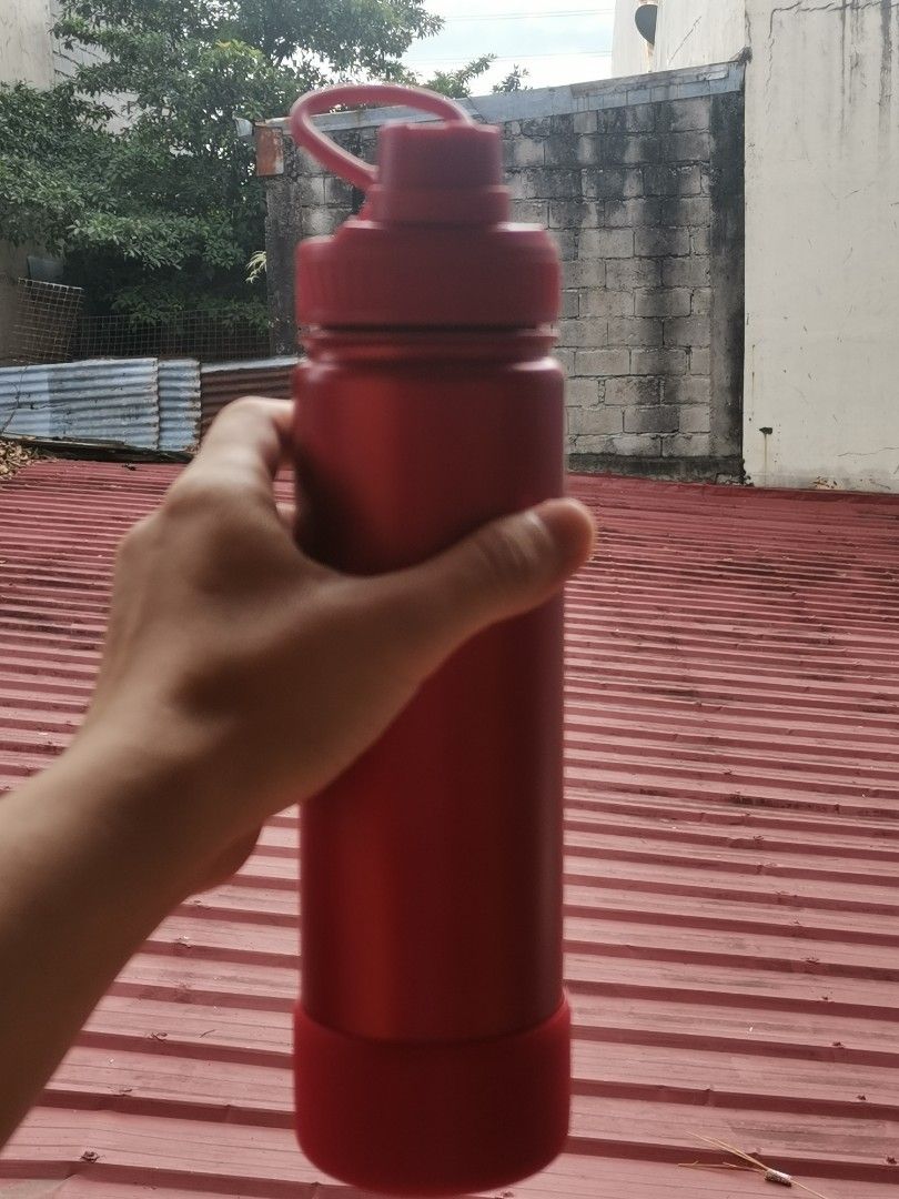 22oz Ruby Aquaflask, Furniture & Home Living, Kitchenware & Tableware ...