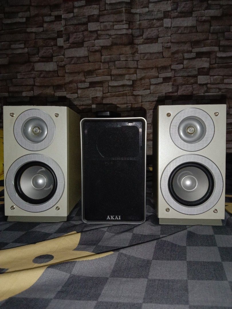 AKAI sbw-130 subwoofer with PANASONIC bookshelf speaker, Audio, Soundbars, Speakers & Amplifiers ...