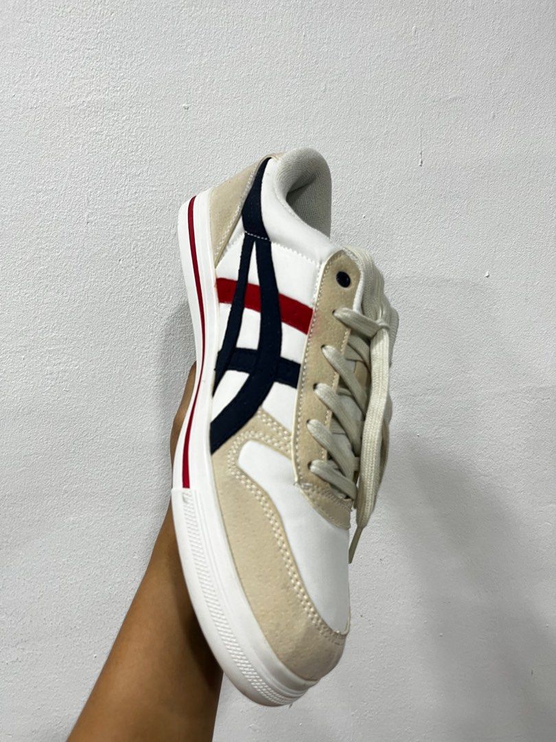 Asics with Tag, Men's Fashion, Footwear, Sneakers on Carousell