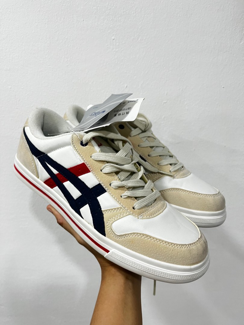 Asics with Tag, Men's Fashion, Footwear, Sneakers on Carousell