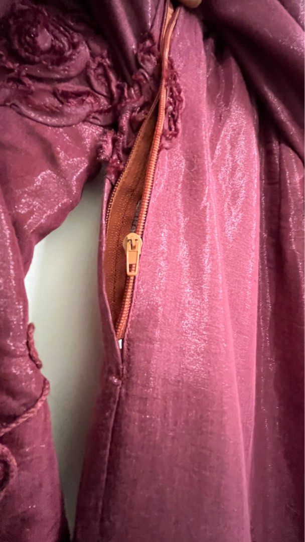 Baju Kurung Tradisional, Women's Fashion, Muslimah Fashion, Baju Kurung ...