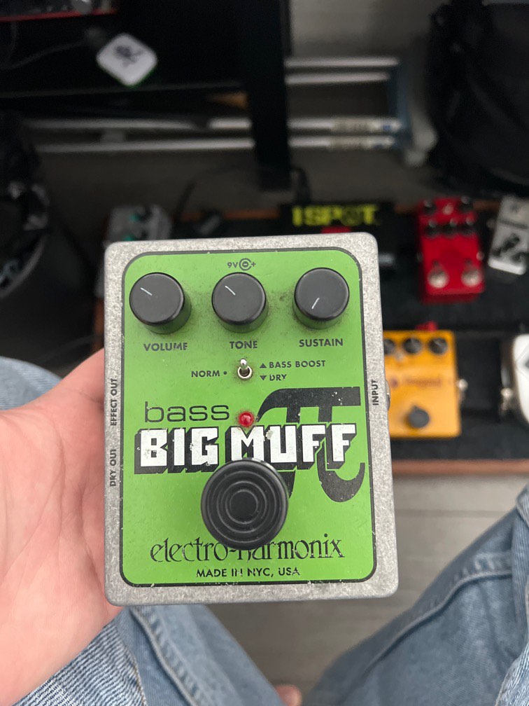 Bass Big Muff, Hobbies & Toys, Music & Media, Music Accessories on ...