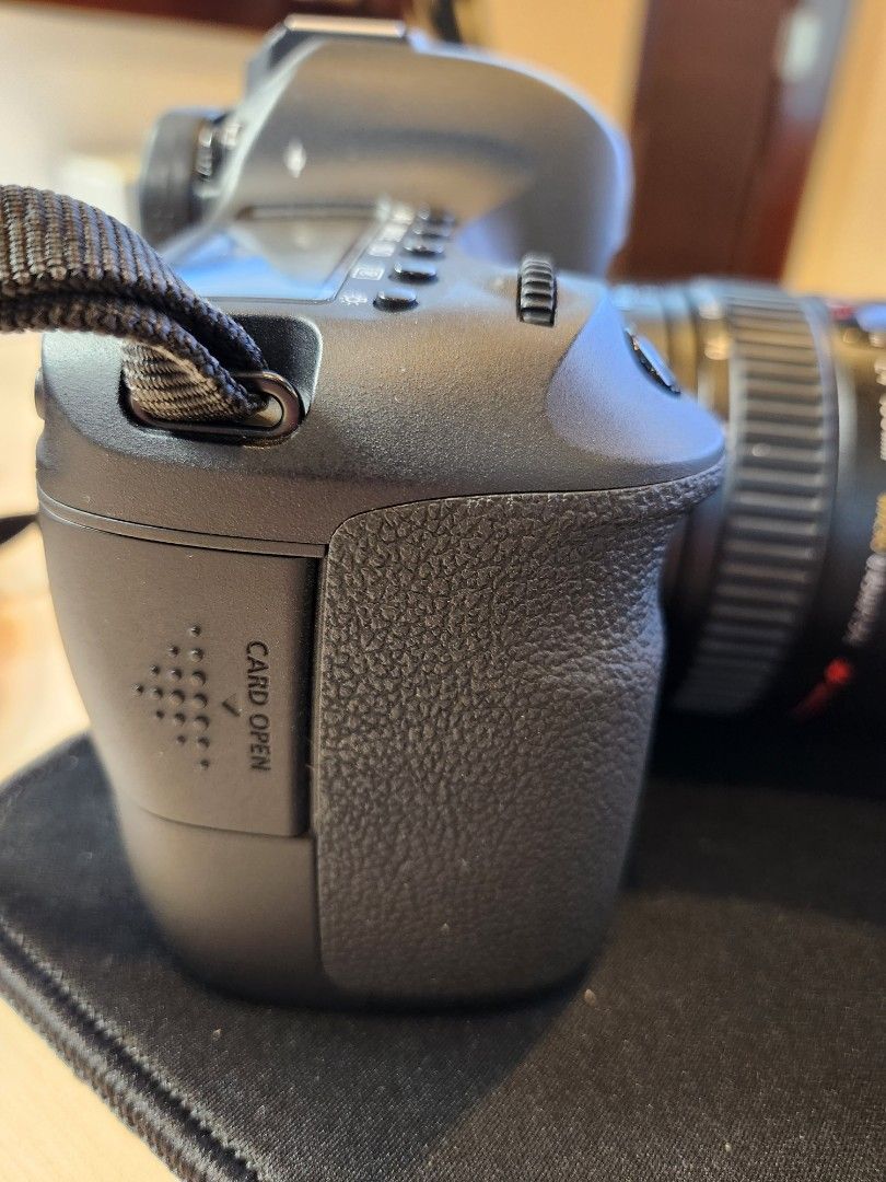 Canon 6d, low shutter count, Photography, Cameras on Carousell