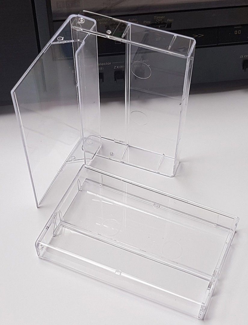 Casette box casing kotak kaset, Hobbies & Toys, Music & Media, CDs ...