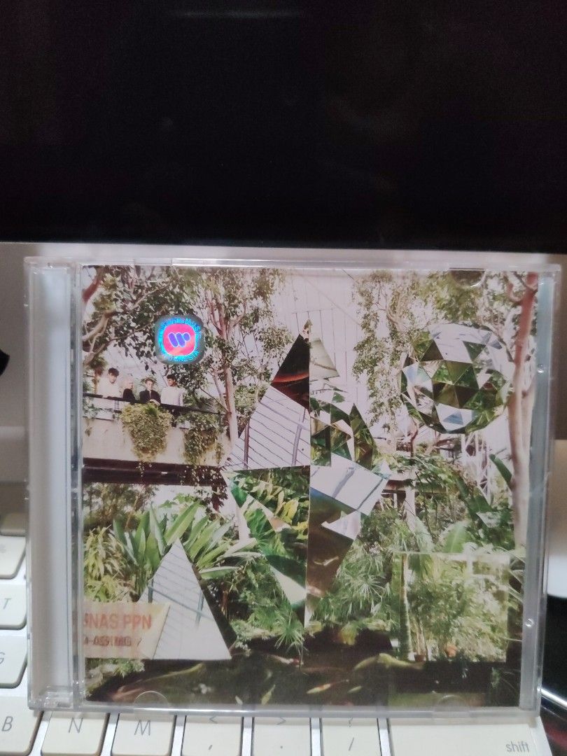 CD clean bandit new eyes, Musik & Media, CD, DVD & Lainnya di Carousell
