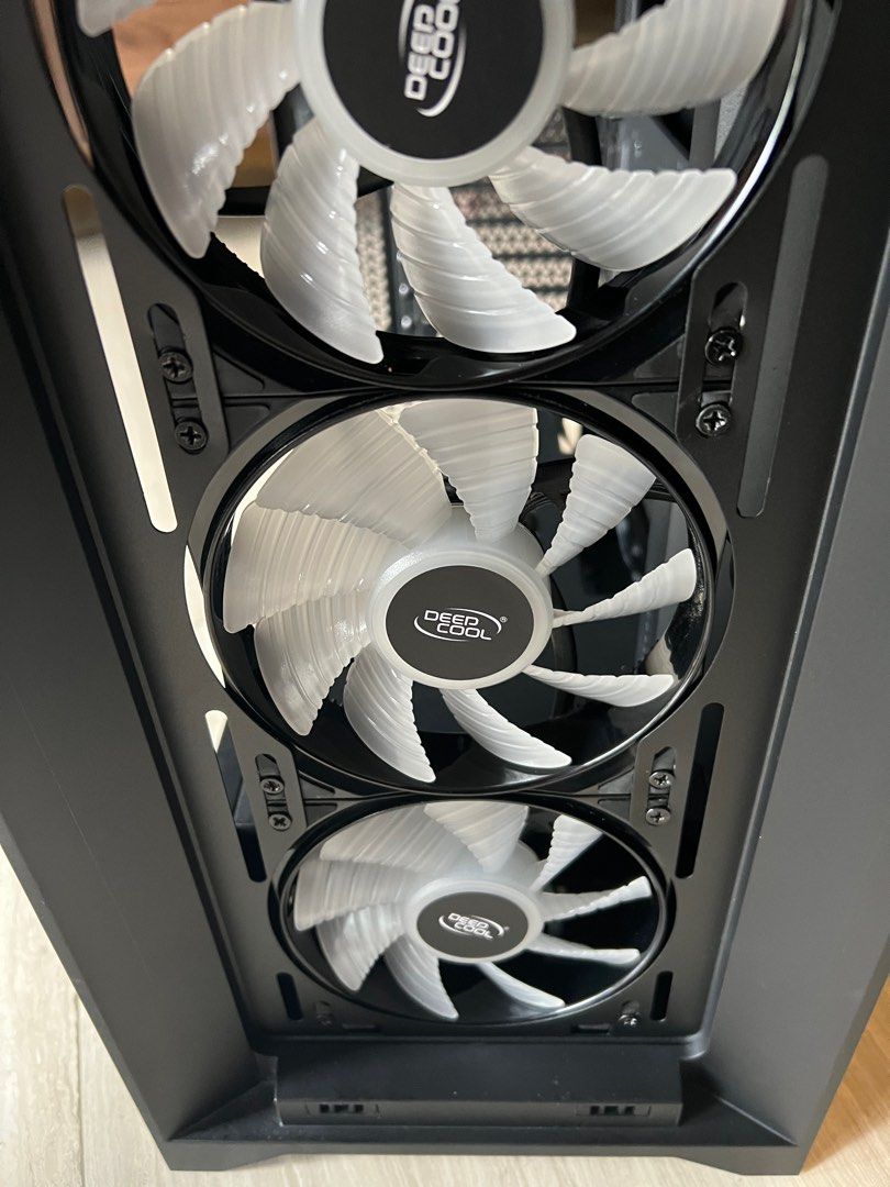 Corsair 4000D | DeepCool RF120 RGB fans have included, Computers & Tech ...