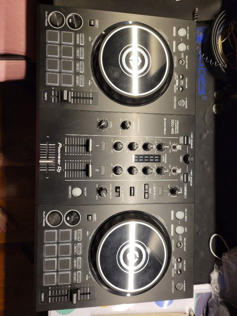 DDJ-400 DJ mixer for beginner !, Audio, Other Audio Equipment on Carousell