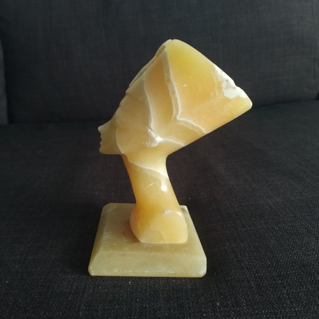Egyptian Alabaster Stone Queen Nefertiti Bust, Hobbies & Toys ...