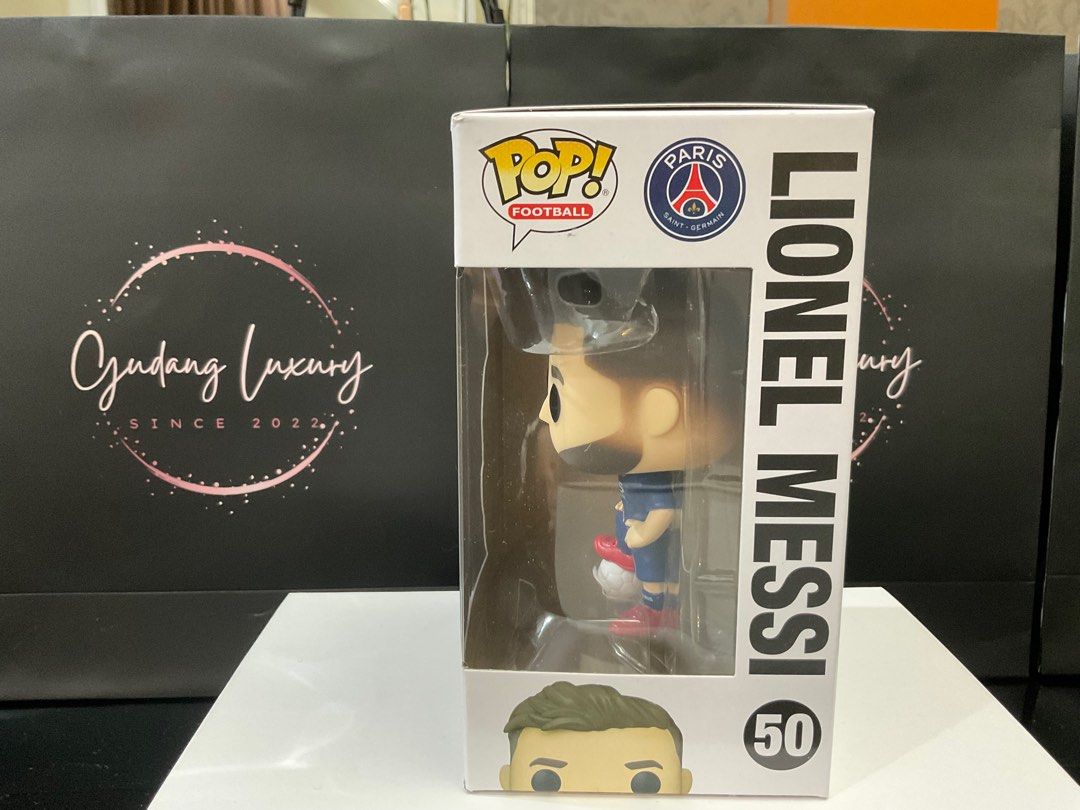 Funko PoP! PSG: LIONEL MESSI, Toys & Collectibles, Mainan di Carousell