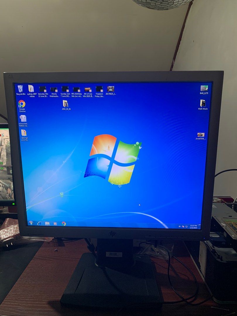 HP Compaq LA1956x LCD Monitor 19" Screen, Computers & Tech, Parts ...