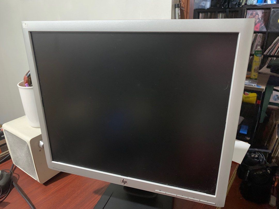 HP Compaq LA1956x LCD Monitor 19" Screen, Computers & Tech, Parts ...