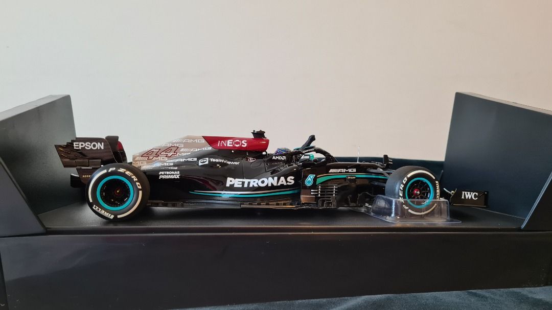 (in stock) Lewis Hamilton 2021 F1 Mercedes Minichamps 1/18th scale ...