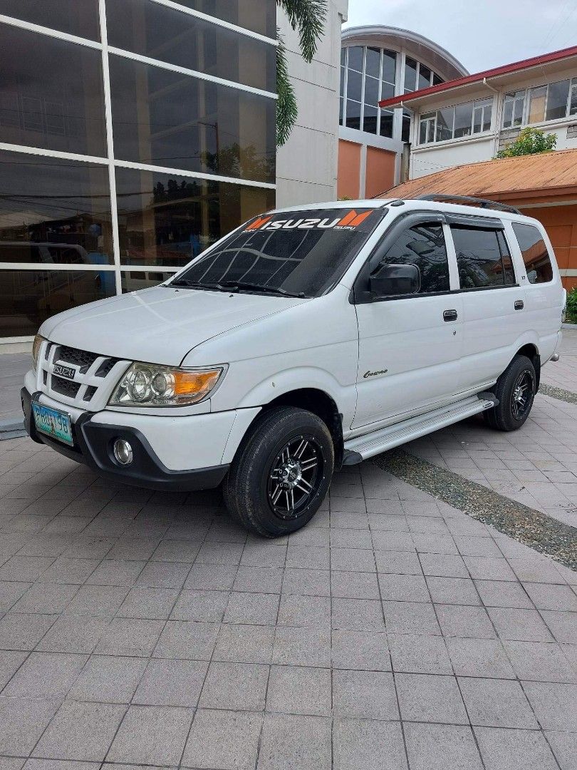 Isuzu Crosswind, Cars for Sale, Used Cars on Carousell