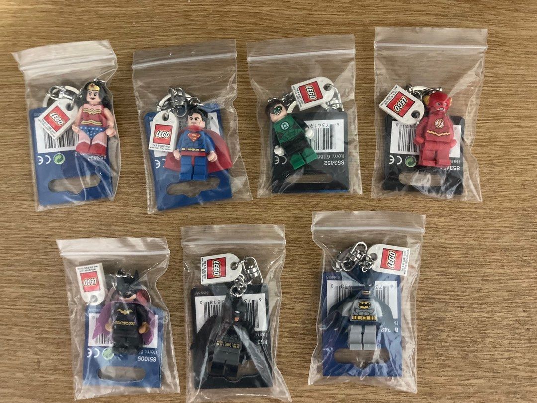 Lego DC keychain: Wonder Woman, Superman, Green Lantern, Flash, Batgirl ...