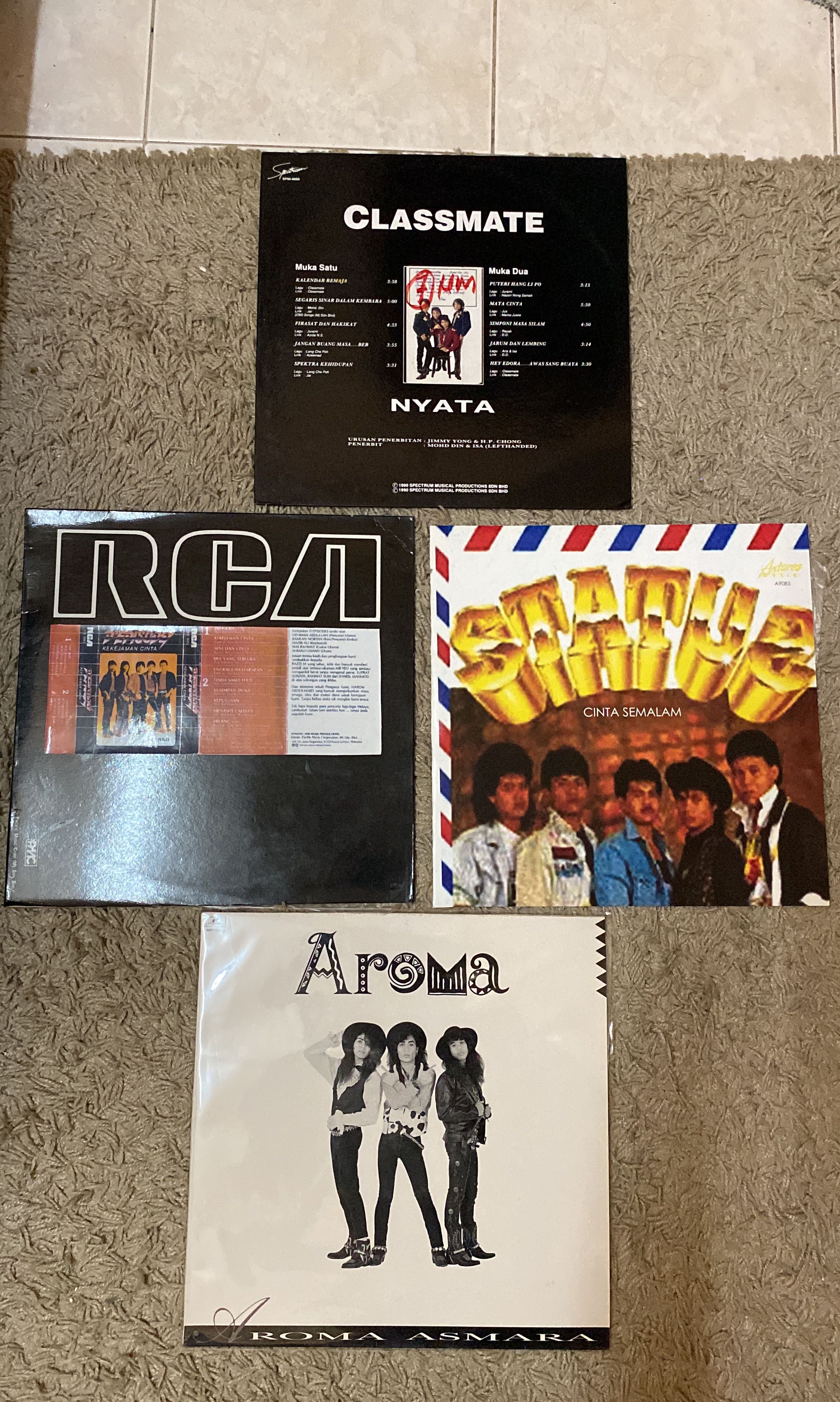 Lp piring hitam rock, Hobbies & Toys, Music & Media, Vinyls on Carousell