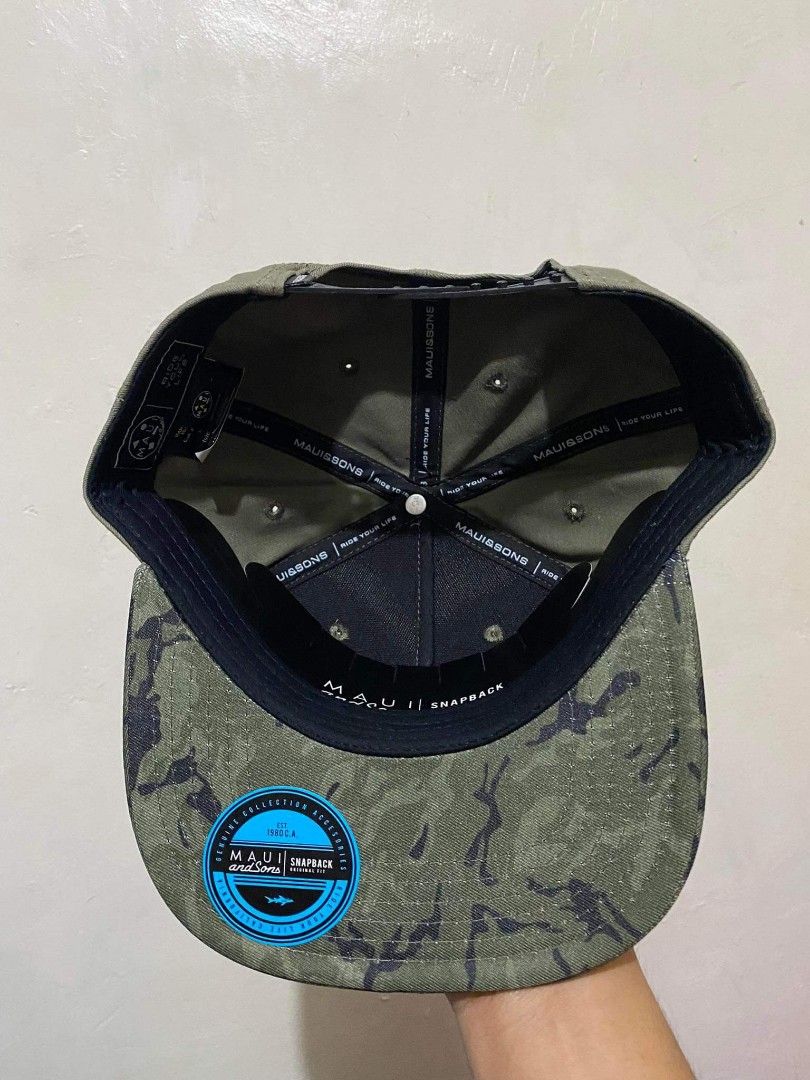 Maui & Sons Surfing brand cap LEGIT, Men's Fashion, Watches & Accessories, Caps & Hats on Carousell
