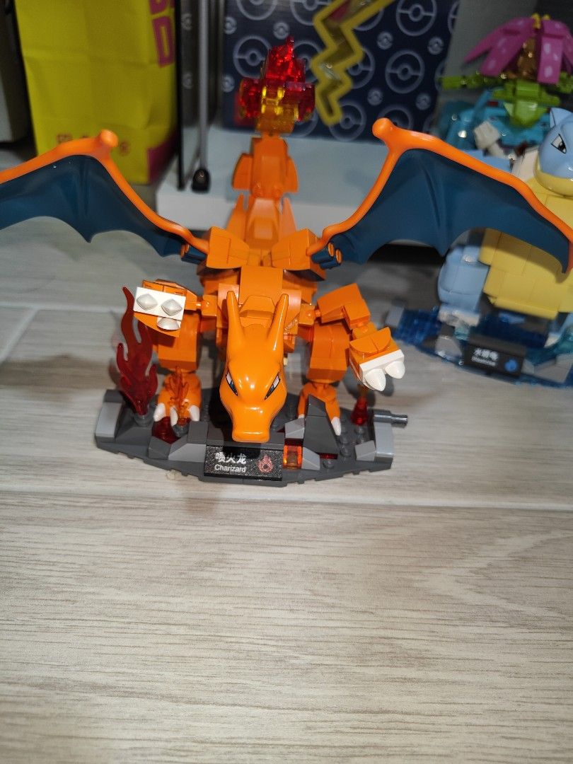 McDonald's Pikachu + Charizard+Blastoise+ Venusaur brick figures ...