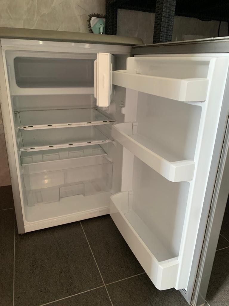 Medium Fridge, TV & Home Appliances, Kitchen Appliances, Refrigerators ...