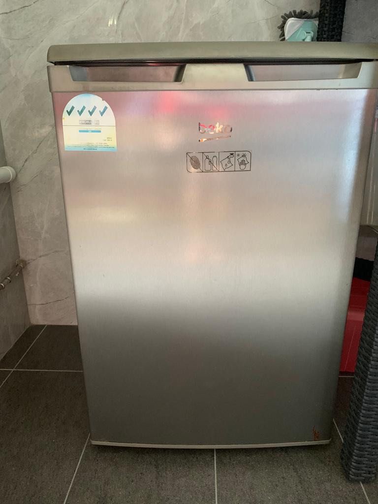 Medium Fridge, TV & Home Appliances, Kitchen Appliances, Refrigerators ...