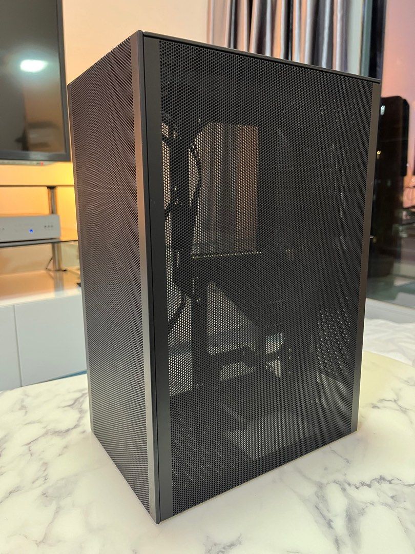 Meshlicious Mini-ITX/ Mini-DTX mid tower pc case - Ssupd, Computers ...