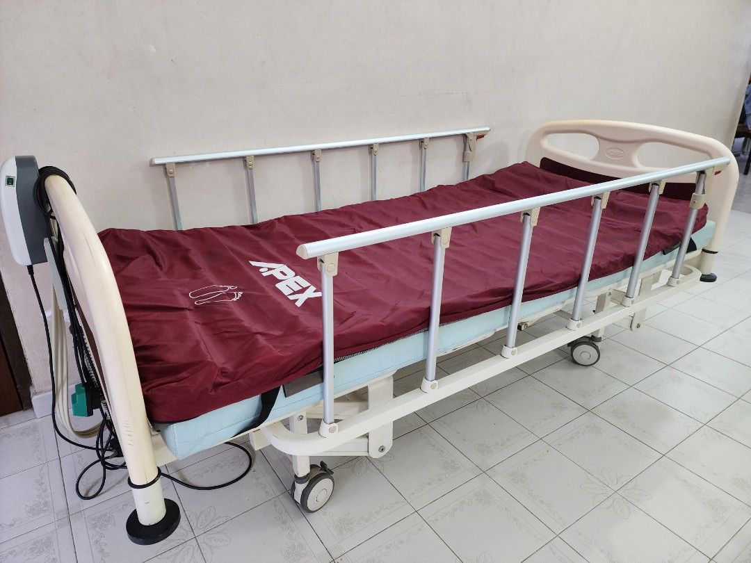 Motorised Hospital Bed with Air Mattress & Toilet Commode, Health ...