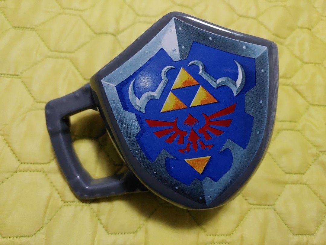 Nintendo Paladone The Legend of Zelda Ceramic Mug, Hobbies & Toys ...