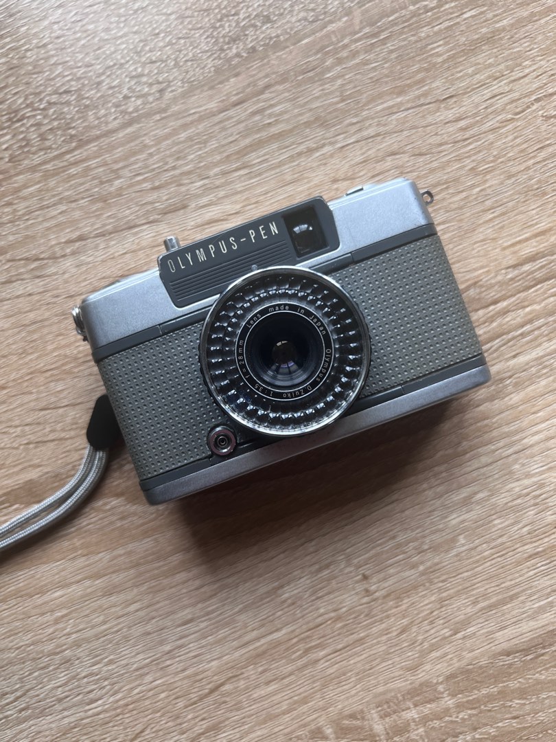 Olympus Pen EE-2 Half Camera Film Camera (1968), Photography, Cameras ...