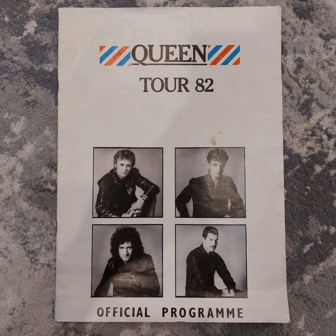 Queen - Official 1982 Tour Programme, Hobbies & Toys, Music & Media ...