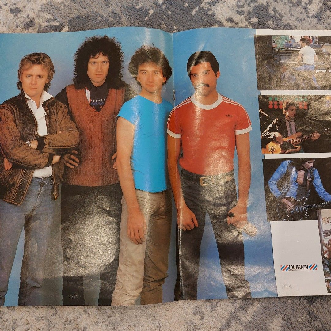 Queen - Official 1982 Tour Programme, Hobbies & Toys, Music & Media ...
